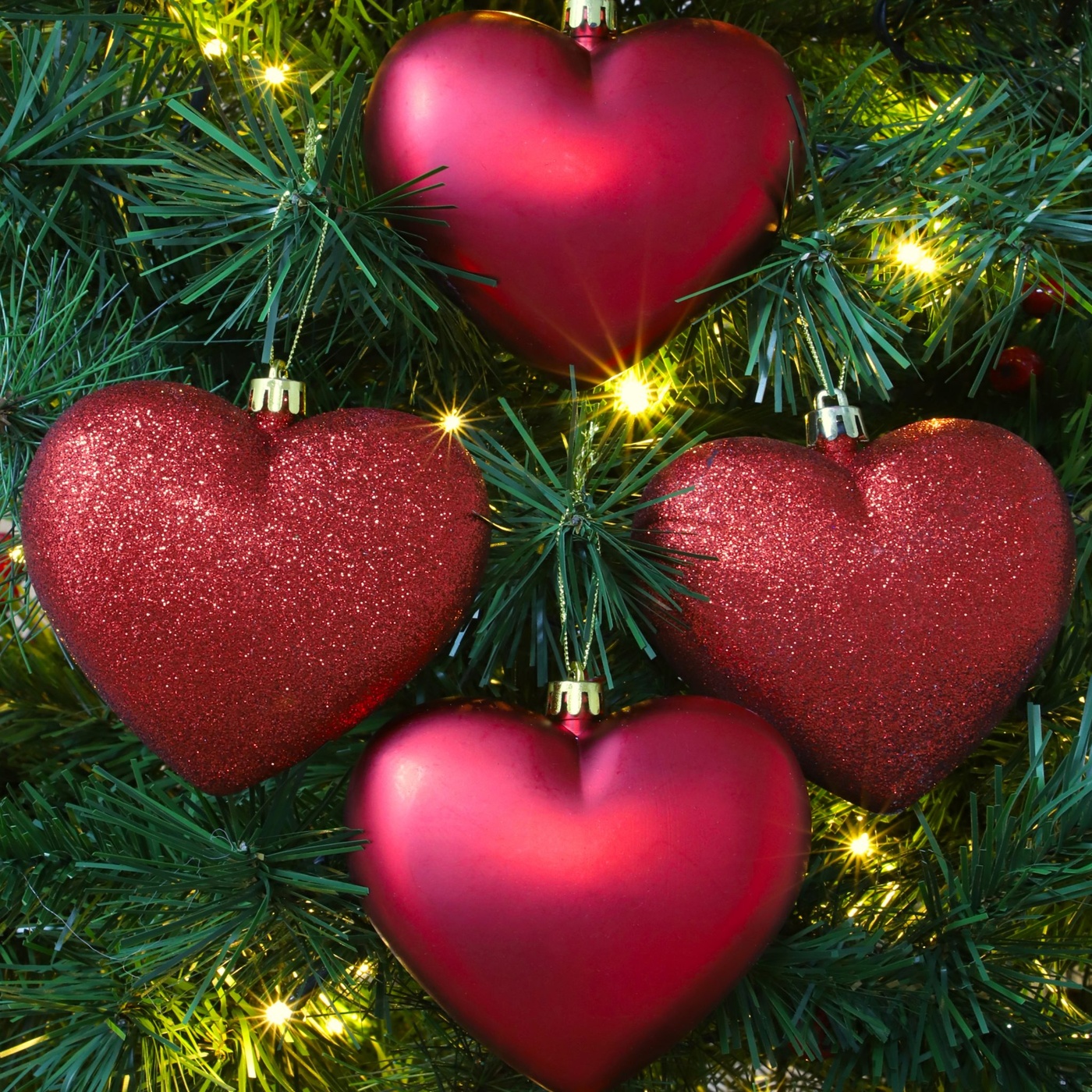 4-100mm Heart Shaped Baubles - Matte & Glitter Design - Christmas ...
