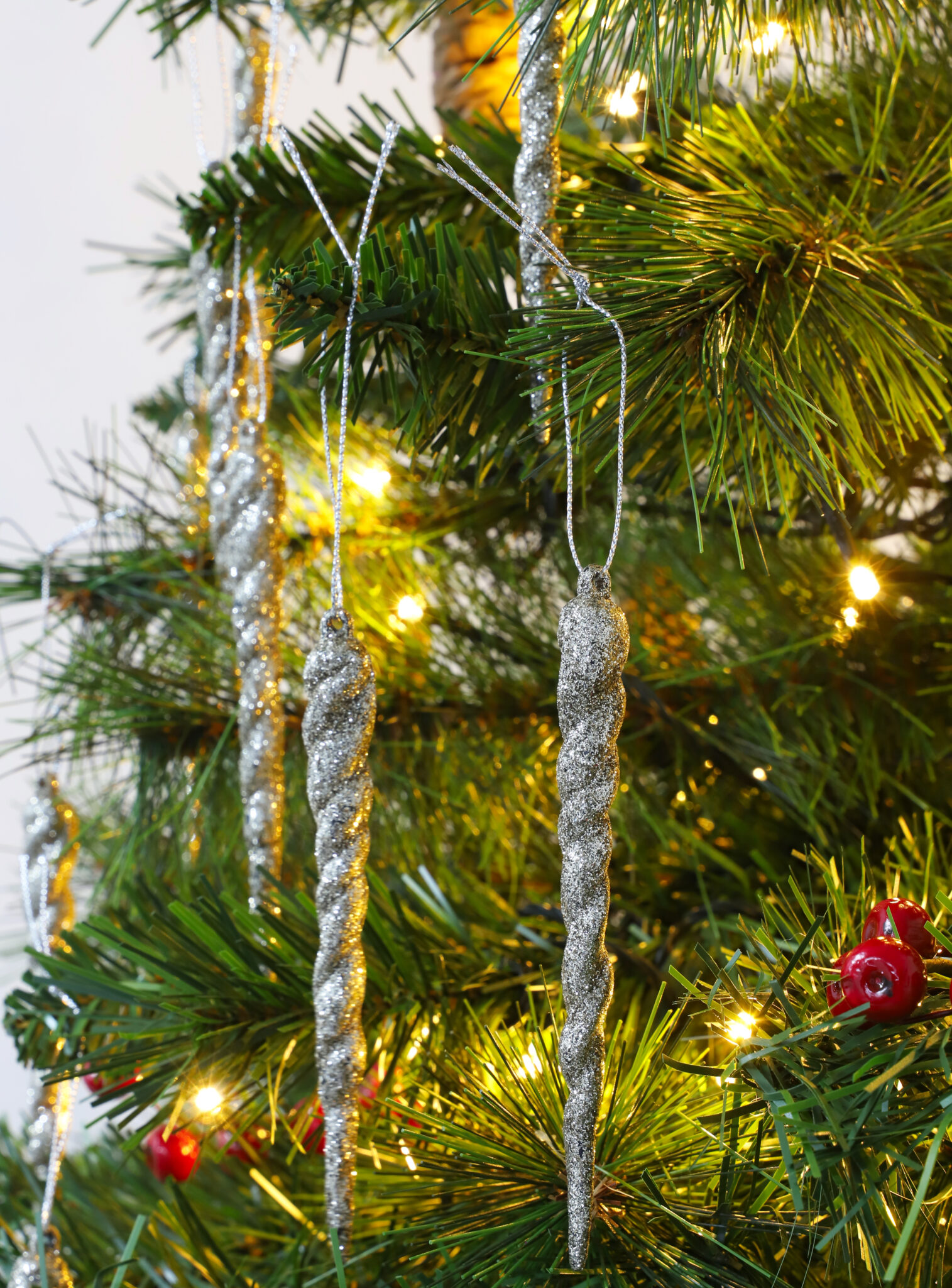 Christmas Concepts® 12cm Glitter Icicle Decorations Christmas Tree ...